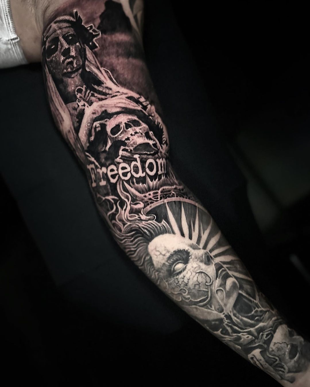 Killer Arm Tattoos KIller Bee Tattoo By James Dean: TattooNOW