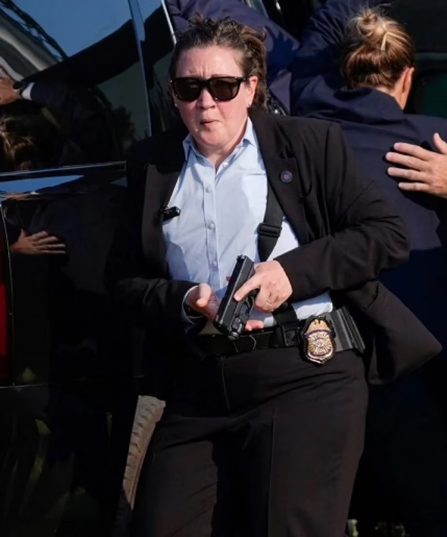 Secret Service agents on the hot block. Bye-bye Myosoty Perez (inept ...