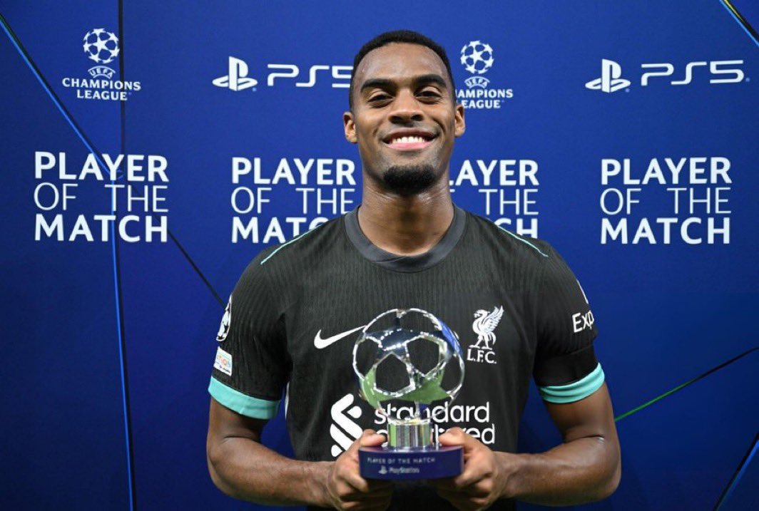 Ryan Gravenberch vs AC Milan [UCL] @RGravenberch - Thread from E4 @LFC_ERYAN - Rattibha