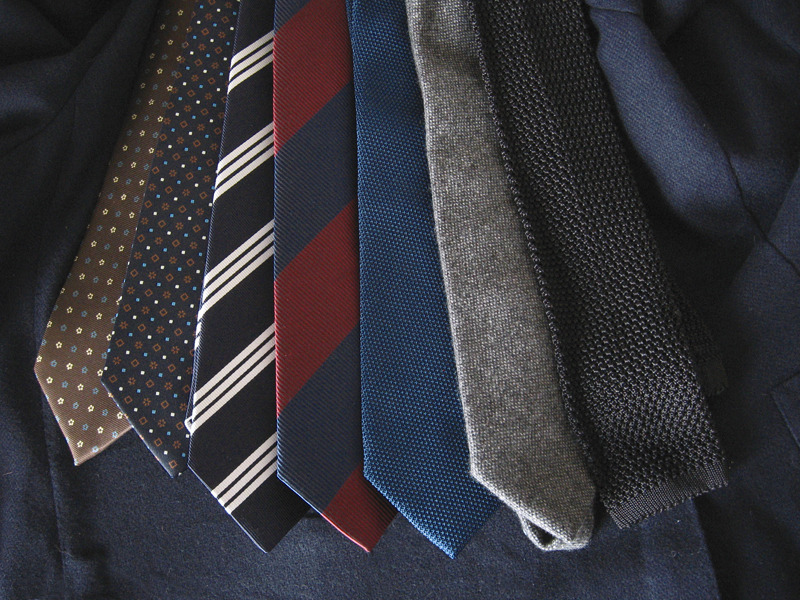 Let's talk about how to choose a good tie. 🧵 https://t.co/W8cX85mjt6 ...