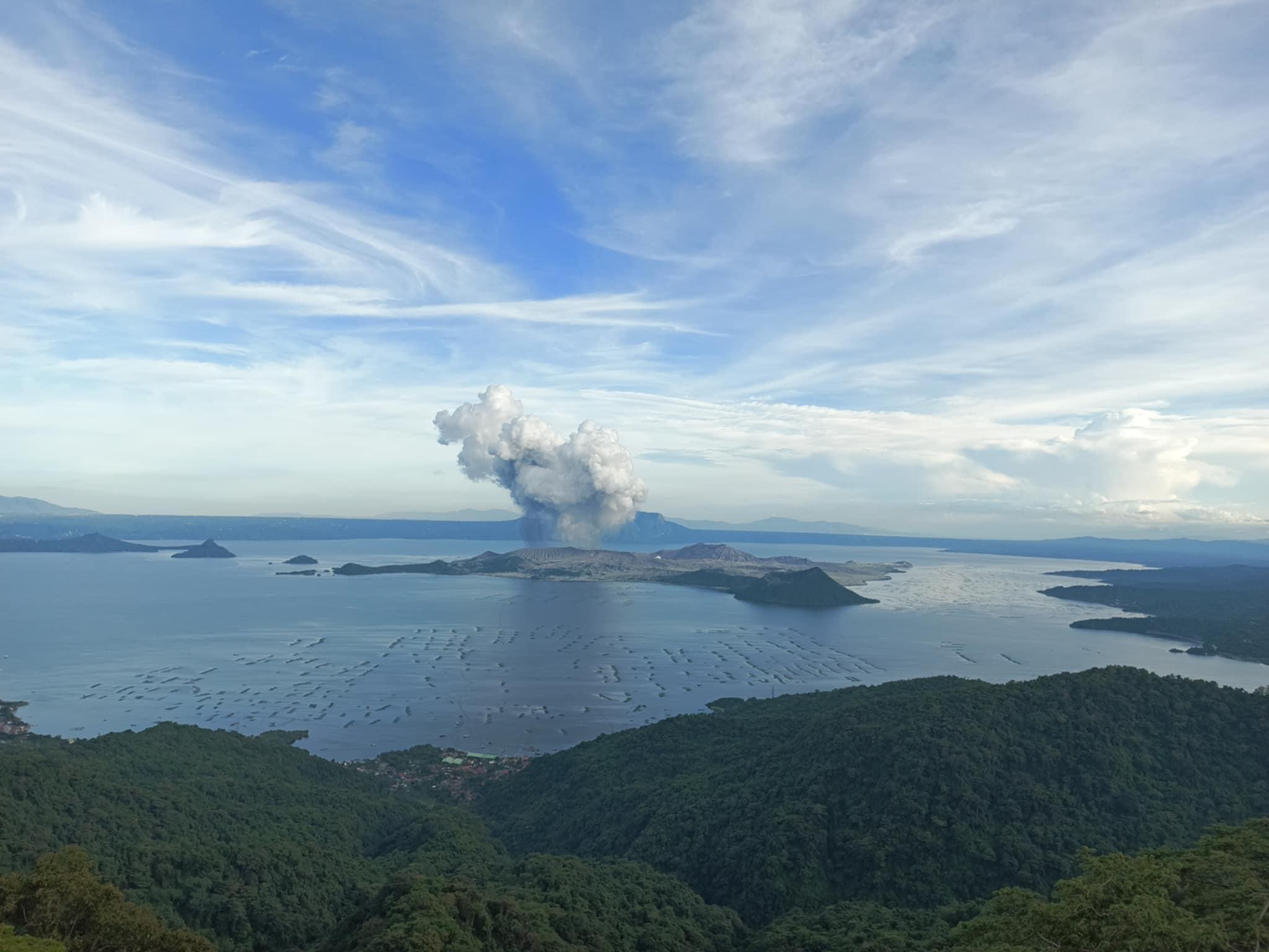 Taal Volcano Images Philippines Active Volcanoes