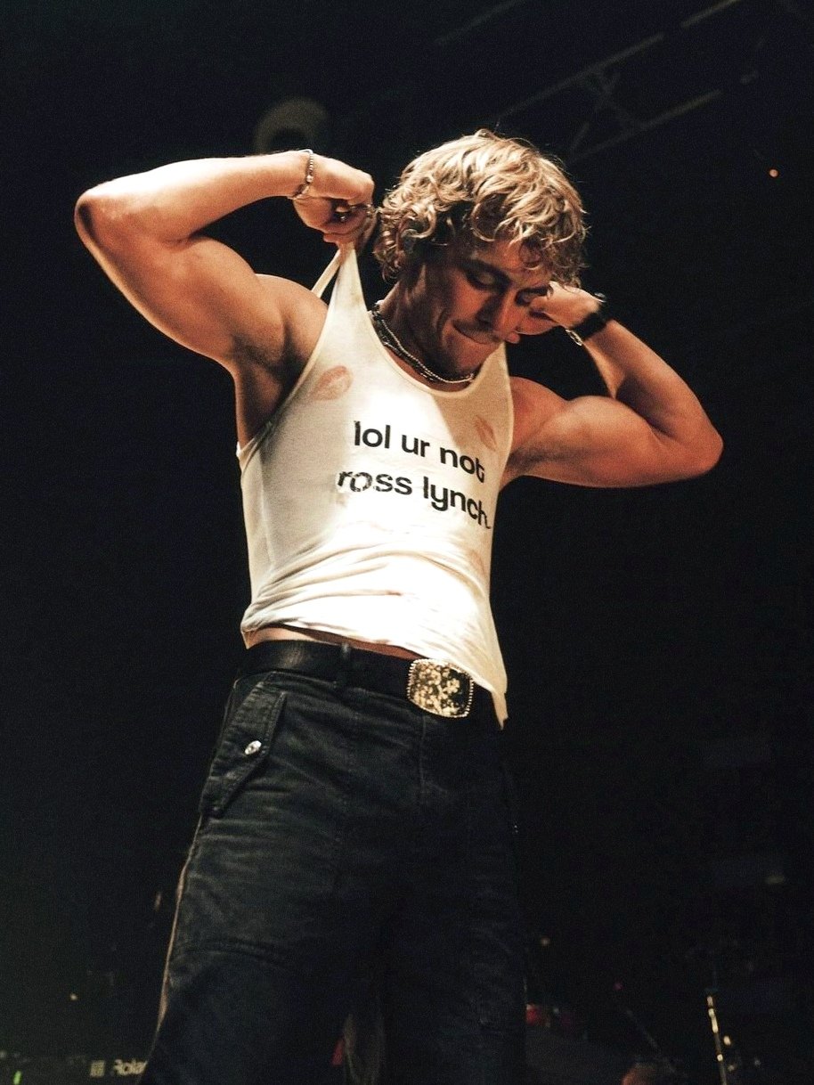 Ross Lynch Crying On Stage