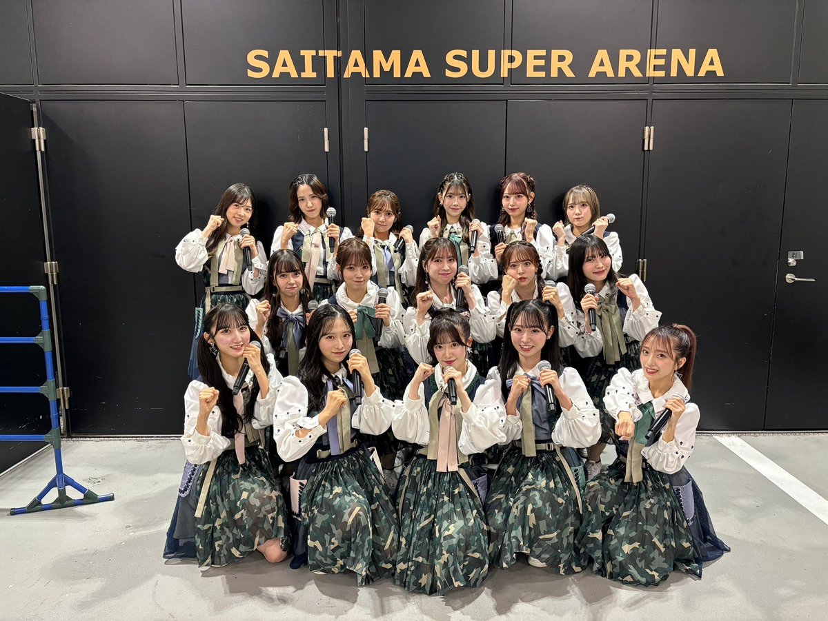 「もはや放送事故やろ」AKB48とRIZINガールの生パフォーマンスでまさかのアクシデント - 5ch