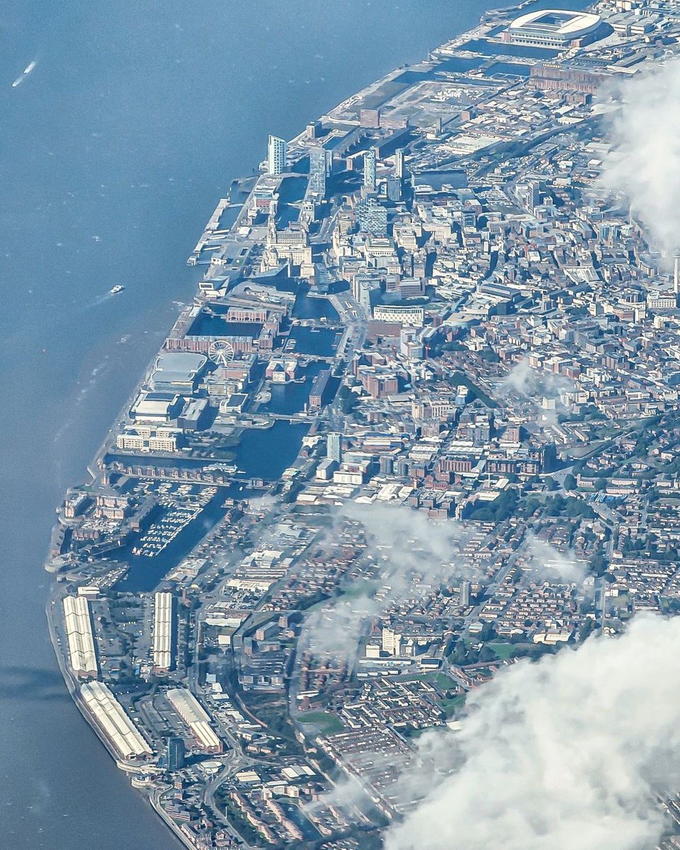 Liverpool Docks/Waterfront Regeneration | Page 17 | SkyscraperCity Forum