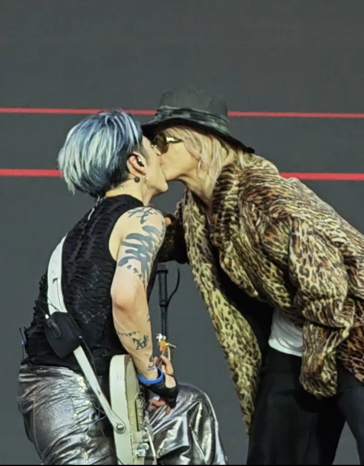 Hyde Gackt Kiss