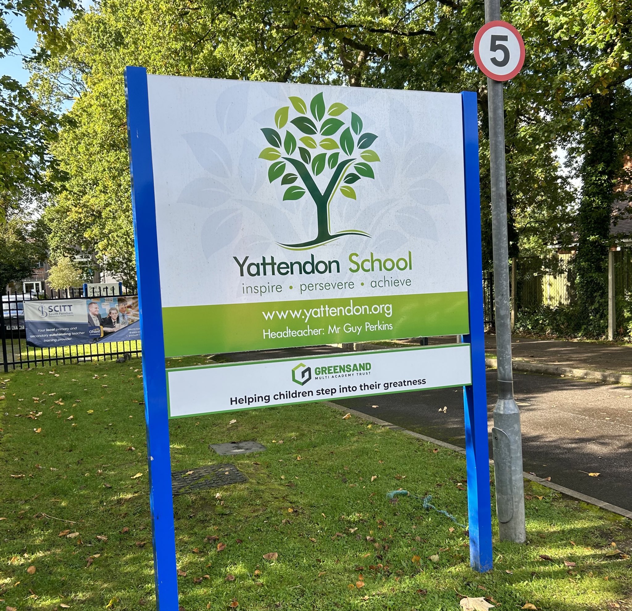 Yattendon School Logo West Berkshire Brewery Taproom Is In Muddy