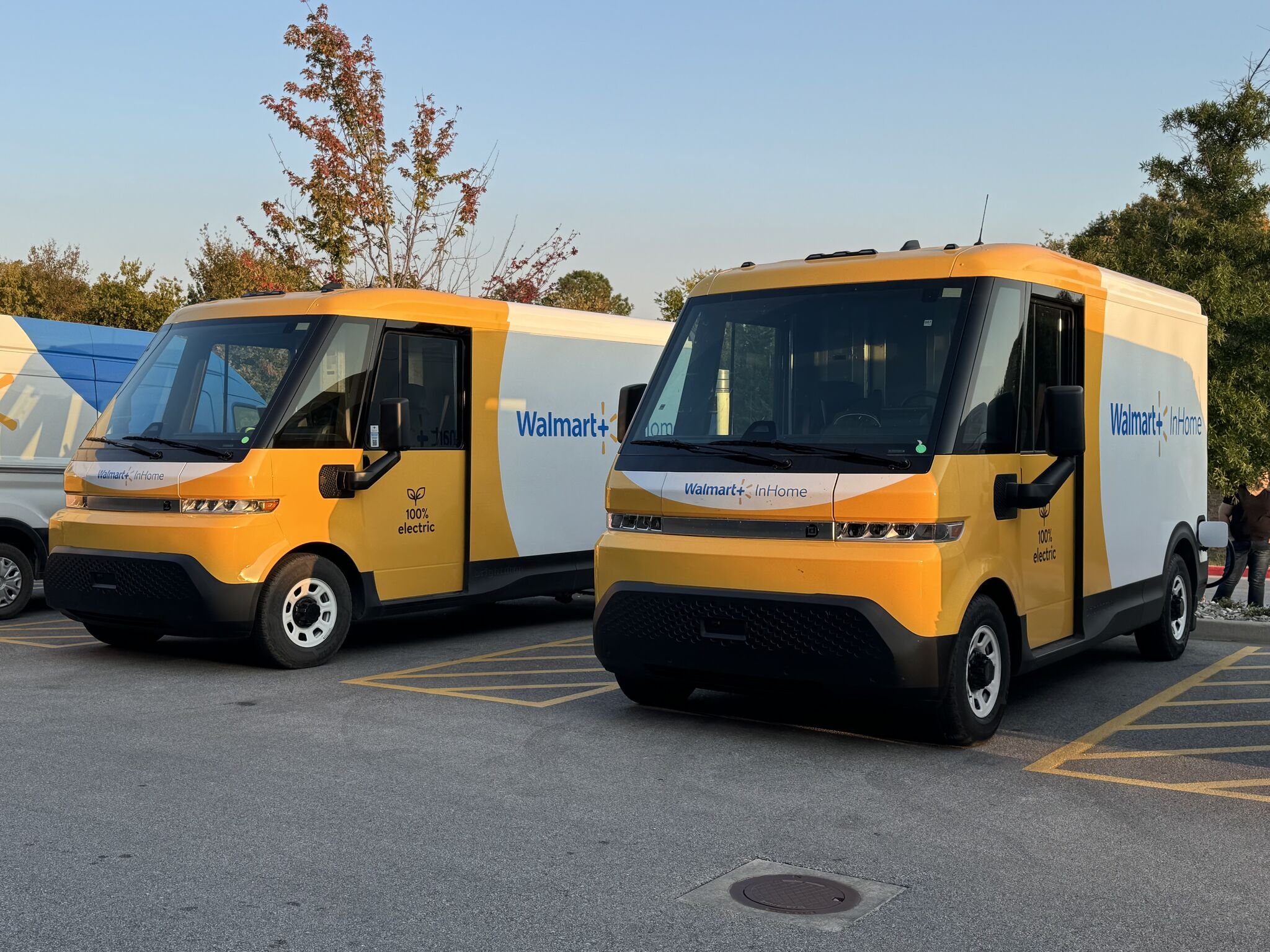 Walmart Electric Walmart Agrees To Buy 4,500 Vehicles From Canoo