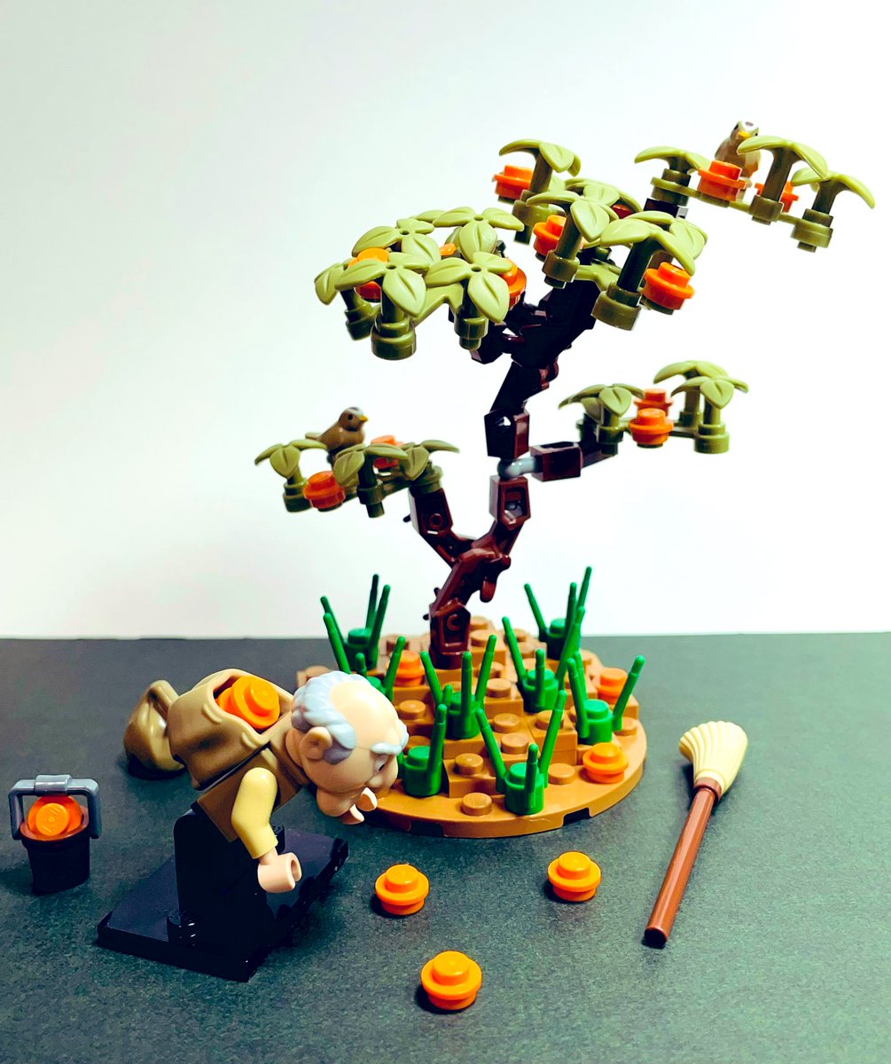 柿を取る爺さん 似合う #マペット #lego #柿 https://t.co/6OYkYWmBLq