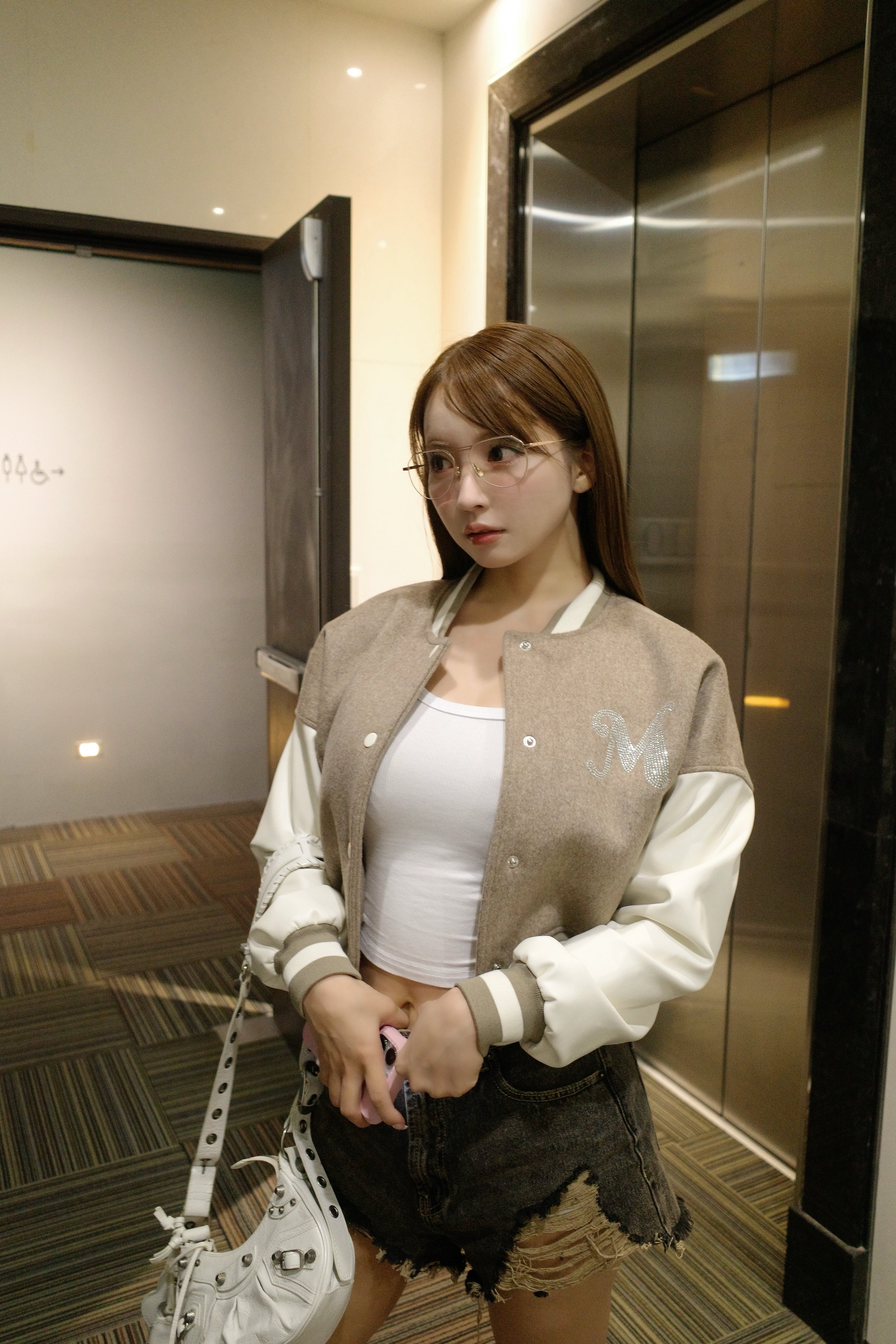 可爱的三上悠亚[4P] -6park.com