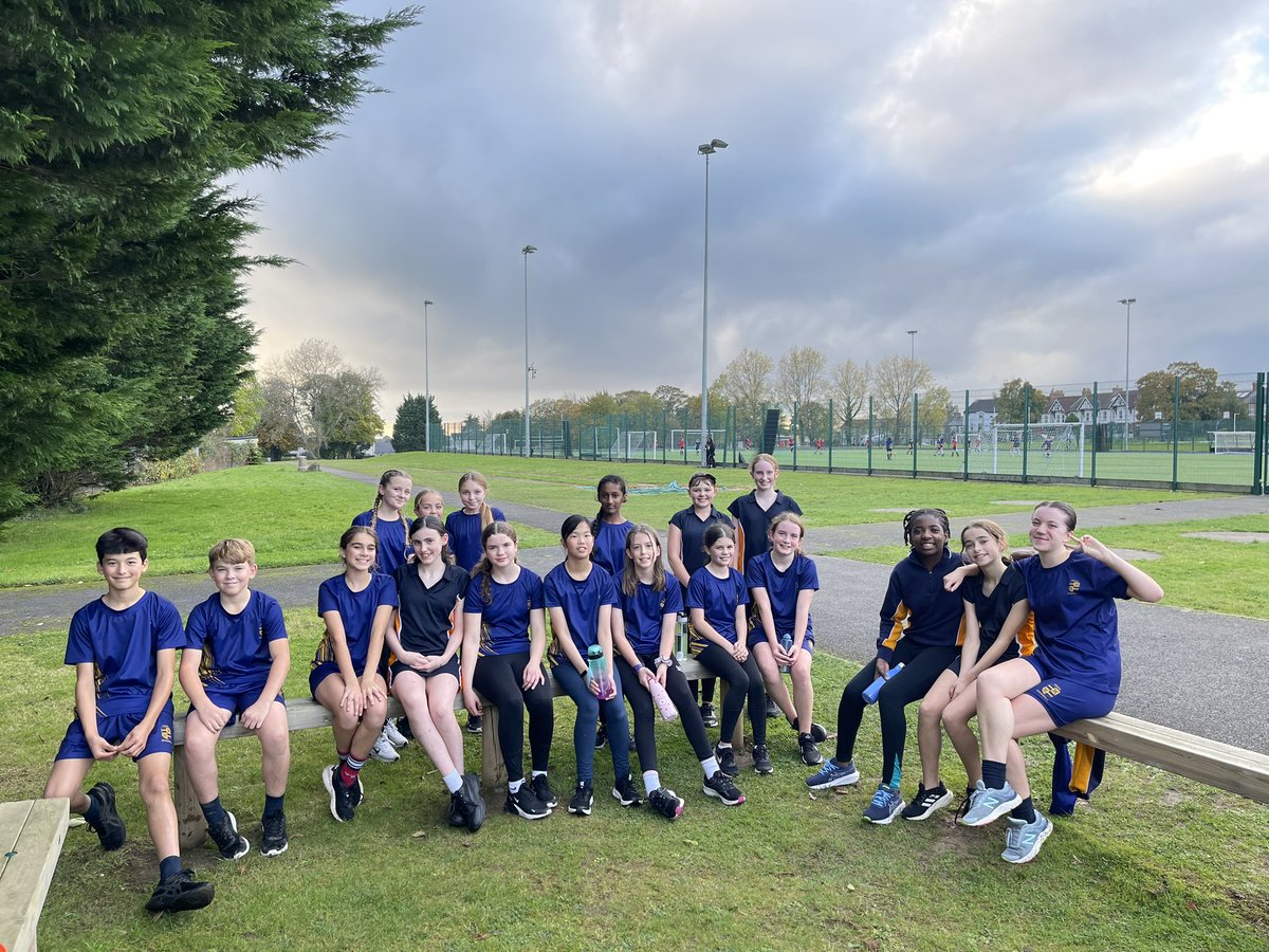 GCSE and A Level Results Days - School Gallery - Ysgol Stanwell School