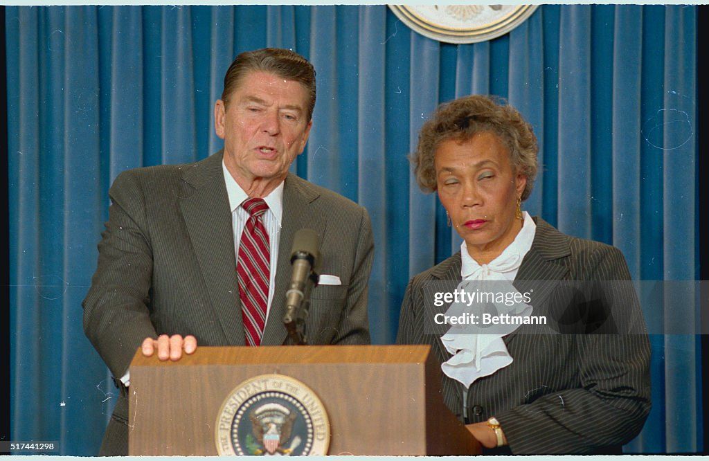 Alexander Willis's Threads – Thread Reader App