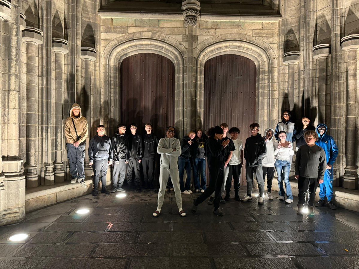 Sixth Form - Harris Academy Wimbledon