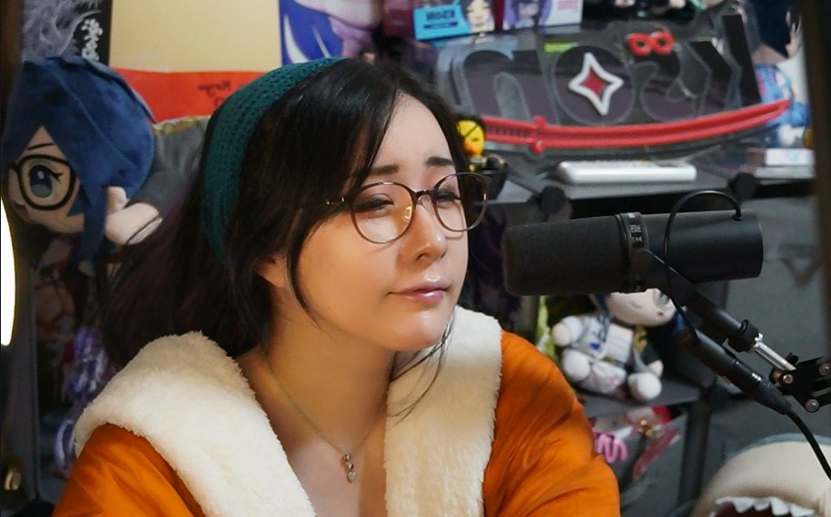 【画像】人気Vtuberのksonさん、モンハン『アルマ』のコスプレが激似すぎてヤバいwwwwww - Vtuberまとめ部！