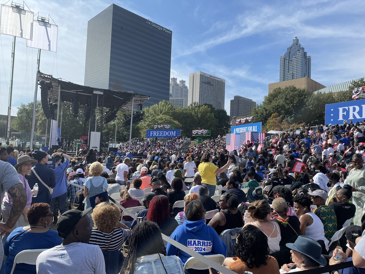 MASSIVE early morning crowd in Atlanta ahead of VP Harris rally this ...