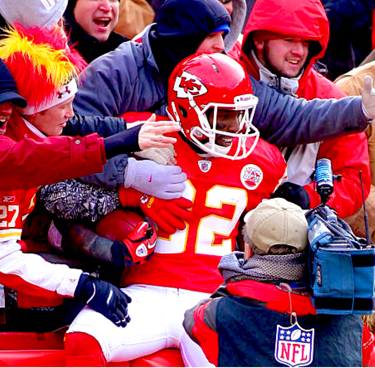 Dwayne Bowe Memes Patrick Mahomes Got Some Jokes 🤣 (via