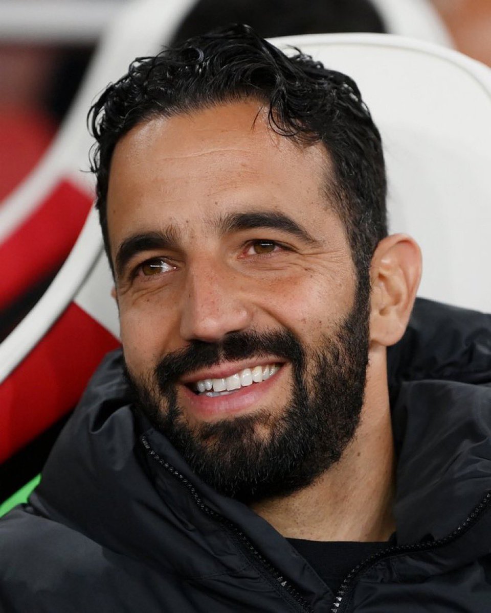 Phil Howarth's Instagram, Twitter & Facebook on IDCrawl