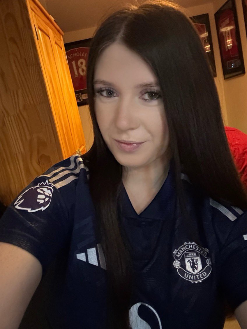 Amy Revell's Instagram, Twitter & Facebook on IDCrawl