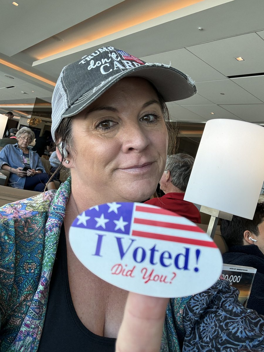 Erin Cell's Instagram, Twitter & Facebook on IDCrawl