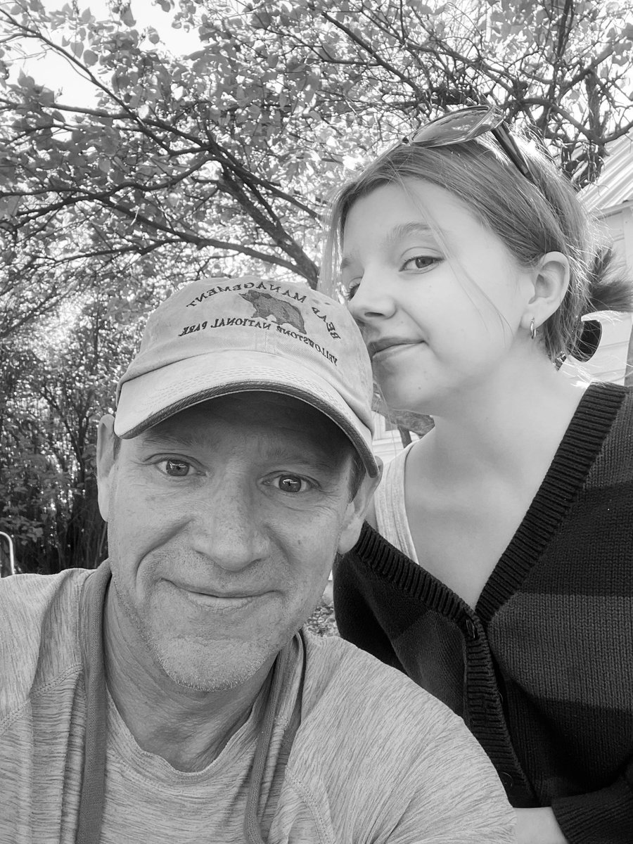 Christopher Burdette's Instagram, Twitter & Facebook on IDCrawl