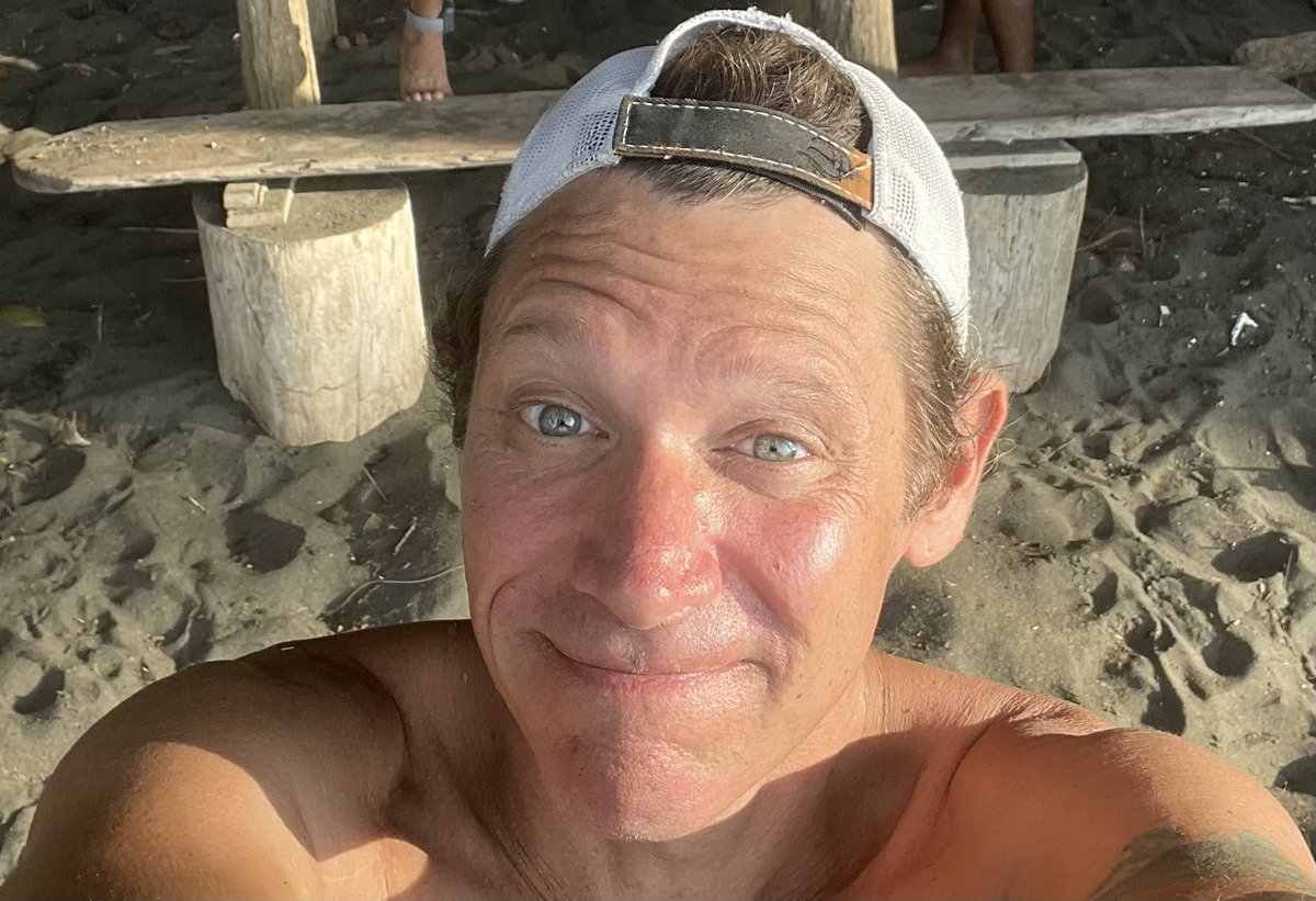 Christopher Burdette's Instagram, Twitter & Facebook on IDCrawl