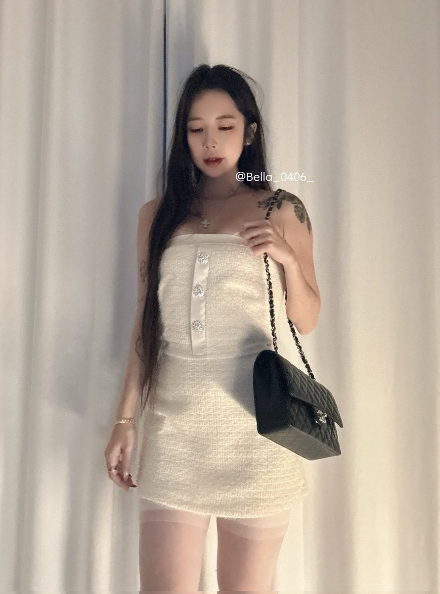 걸레의 데이트룩ᰔ 𝓑𝓮𝓵𝓵𝓪 @bella_0406_