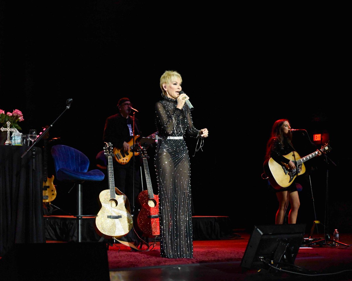 Lorrie Morgan absolutely owned the night at the Grand Ole Opry’s 100th ...