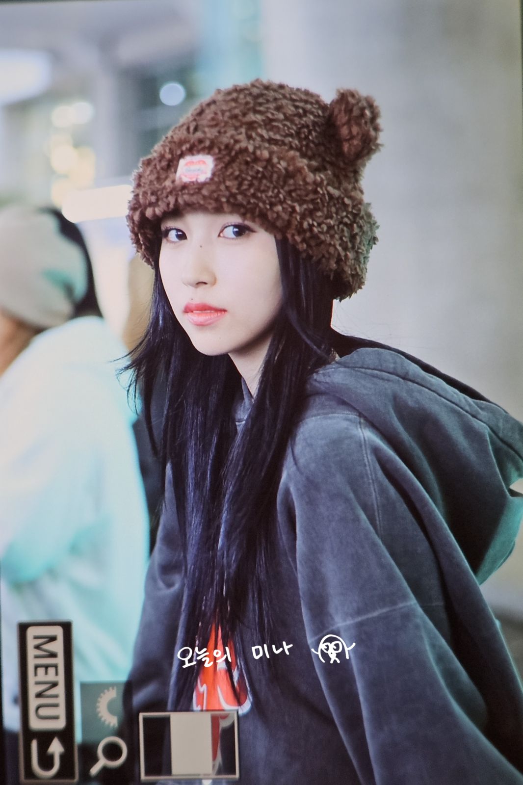 Minari bear in Paris 🐻 - K-Pop Source: The K-Pop Community You've Been Searching For