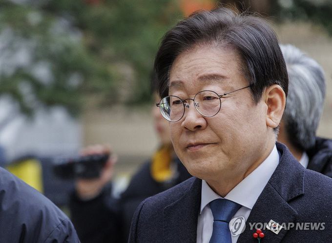 Myung Han's Instagram, Twitter & Facebook on IDCrawl