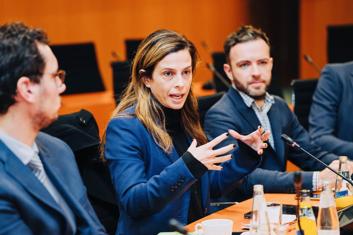 Francesca Bria - Facebook, LinkedIn, Twitter