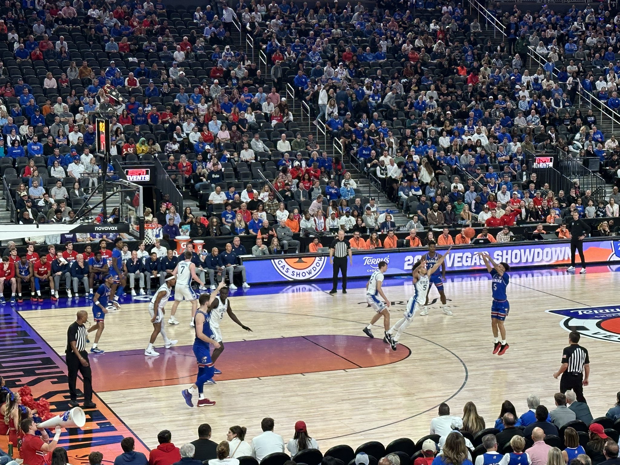 Kansas Jayhawks Basketball Wallpaper 2024
