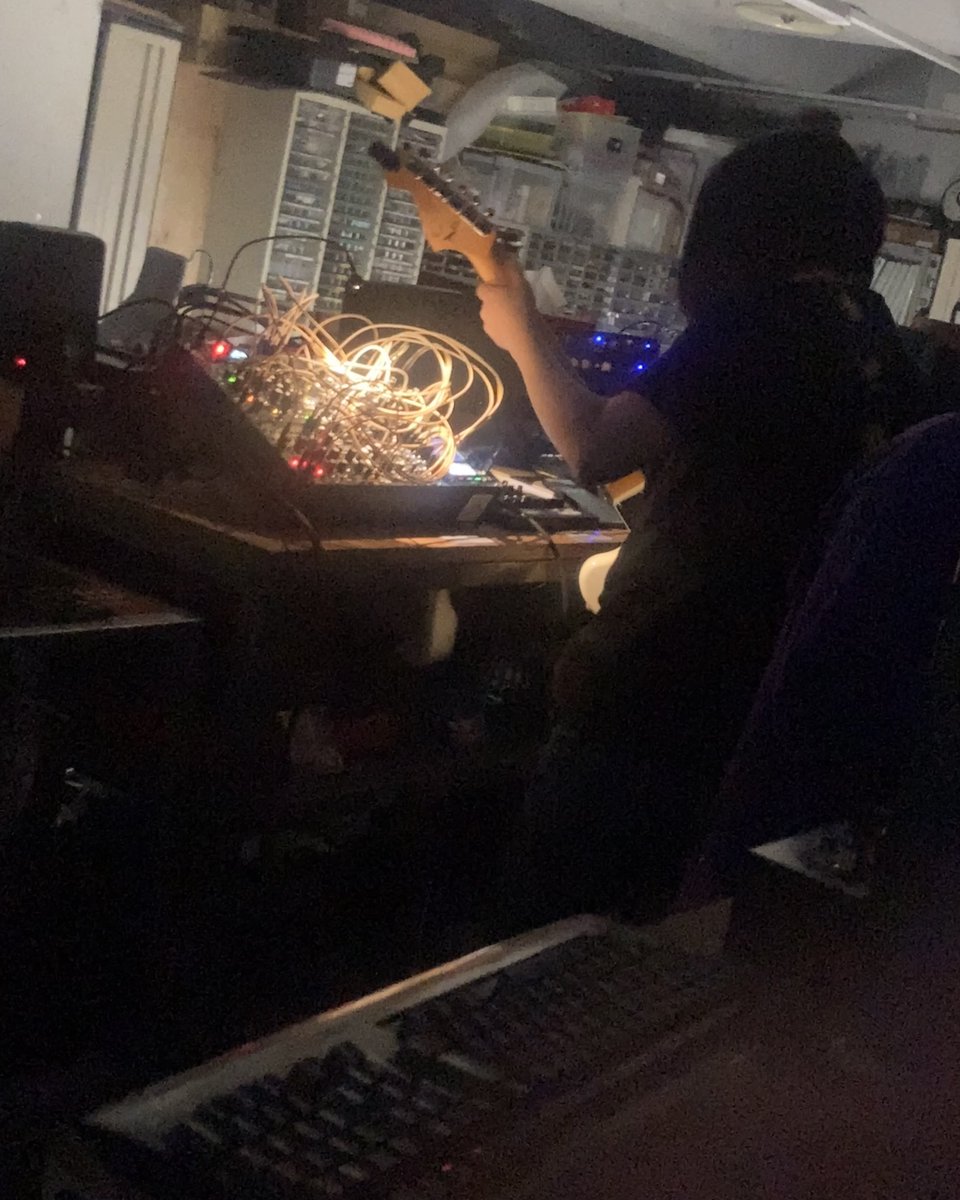 赤帯 Takashi Kawano 12/22 LIVE@Oriental Force(@aka_obi) - Twilog (ツイログ)