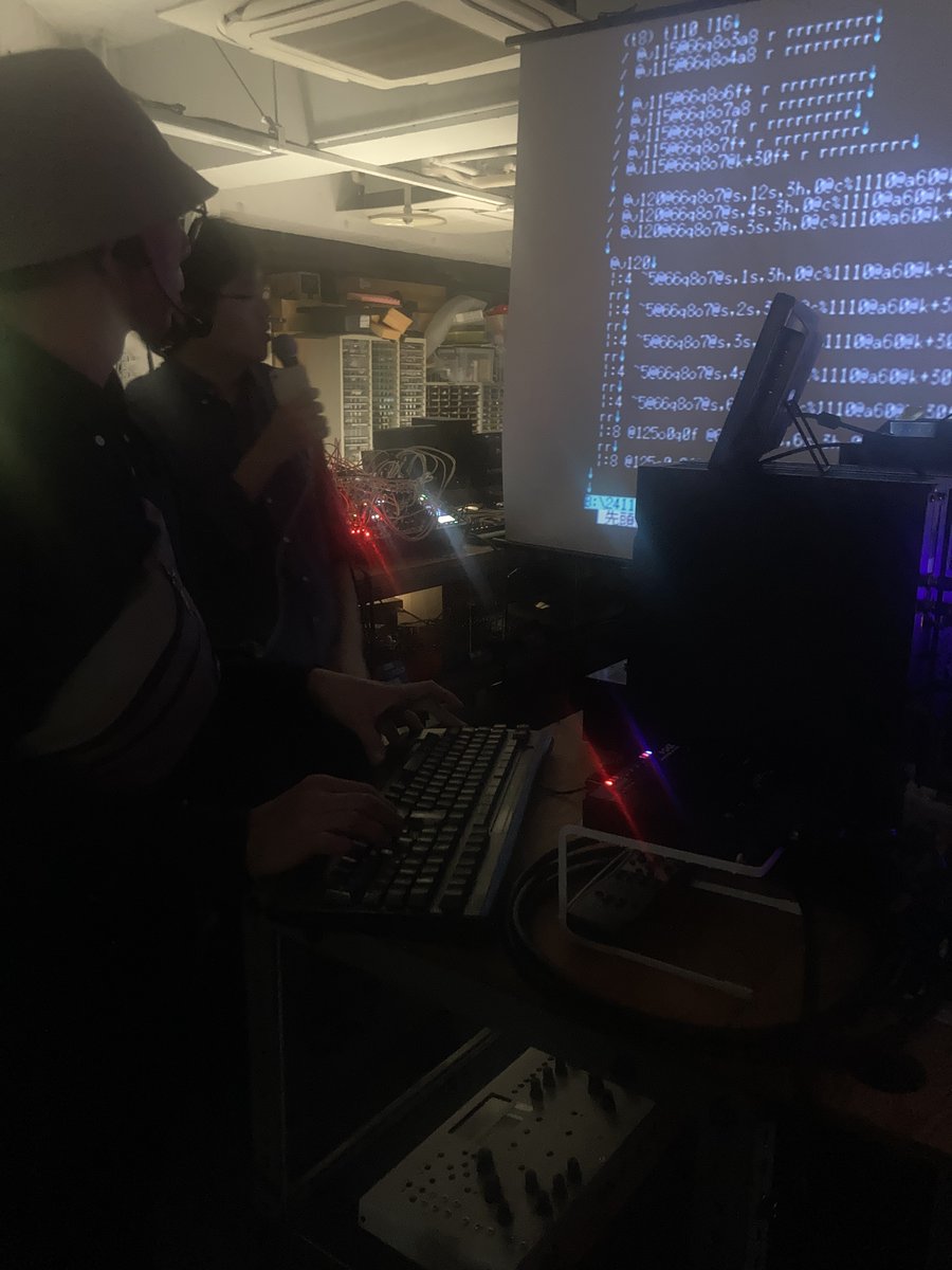 赤帯 Takashi Kawano 12/22 LIVE@Oriental Force(@aka_obi) - Twilog (ツイログ)