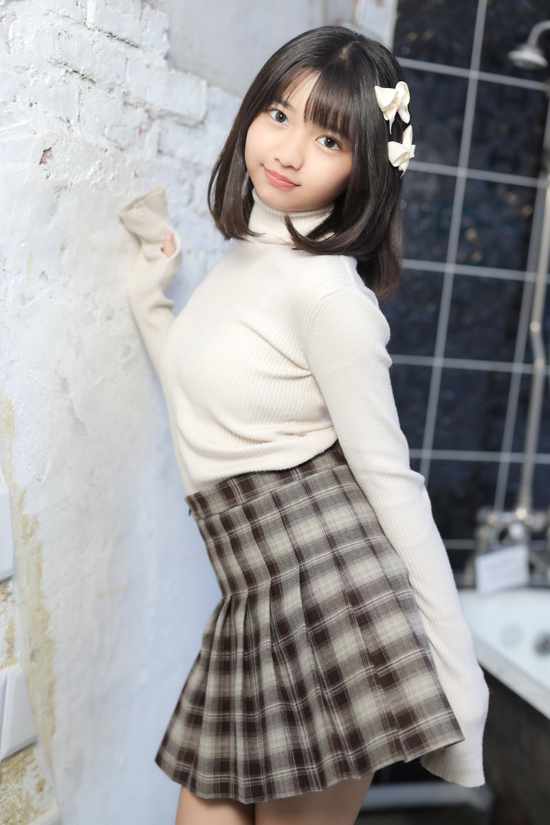 【画像】この女の子、小6のくせにおっぱい大きすぎだろ！同級生の男の子はおちんちんたまらんだろ！ [808139444]