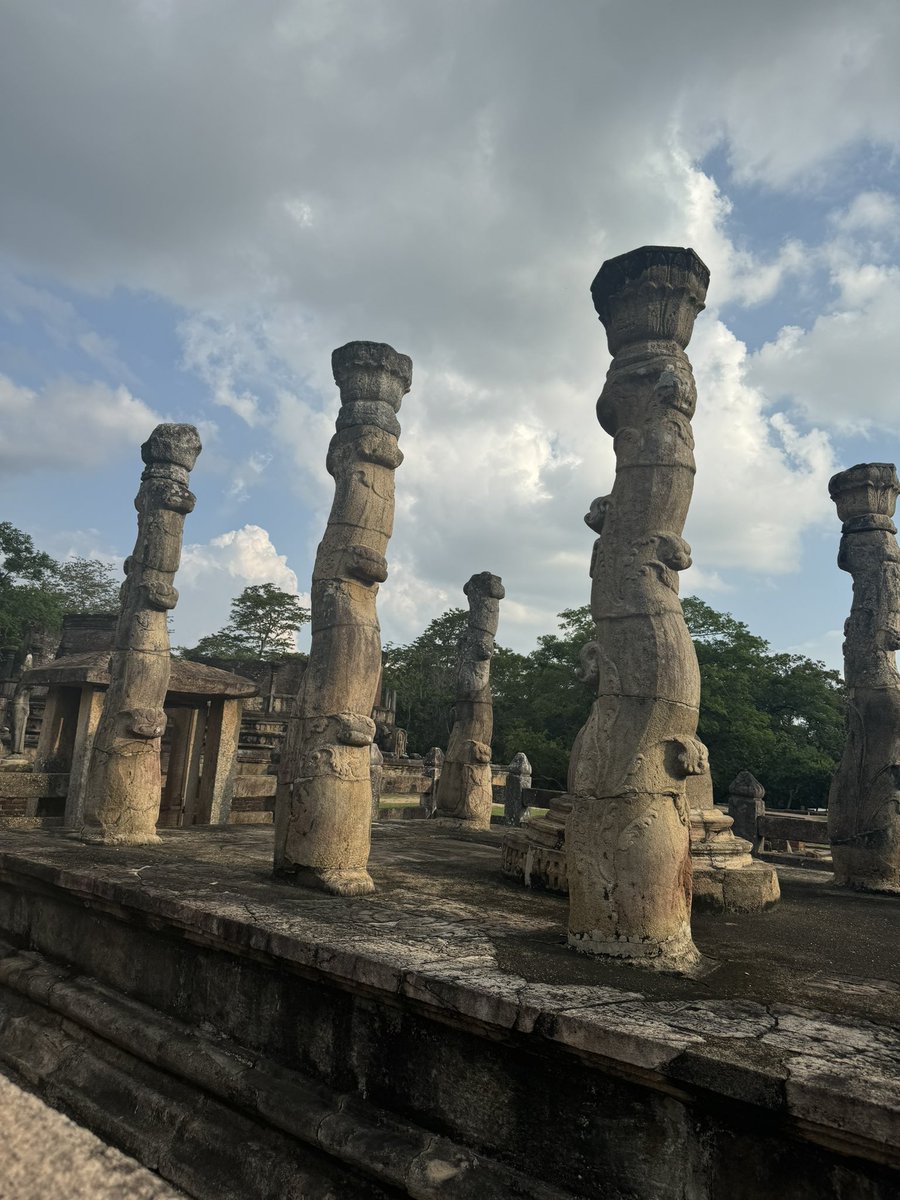 Sri Lanka is a good travel destination in budget ️ I visited Sigiriya ...