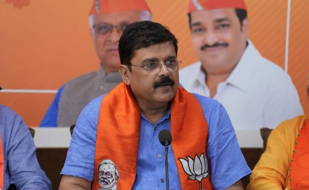 Gujarat BJP Joint Spokesperson Jayesh Vyas passes away | DeshGujarat