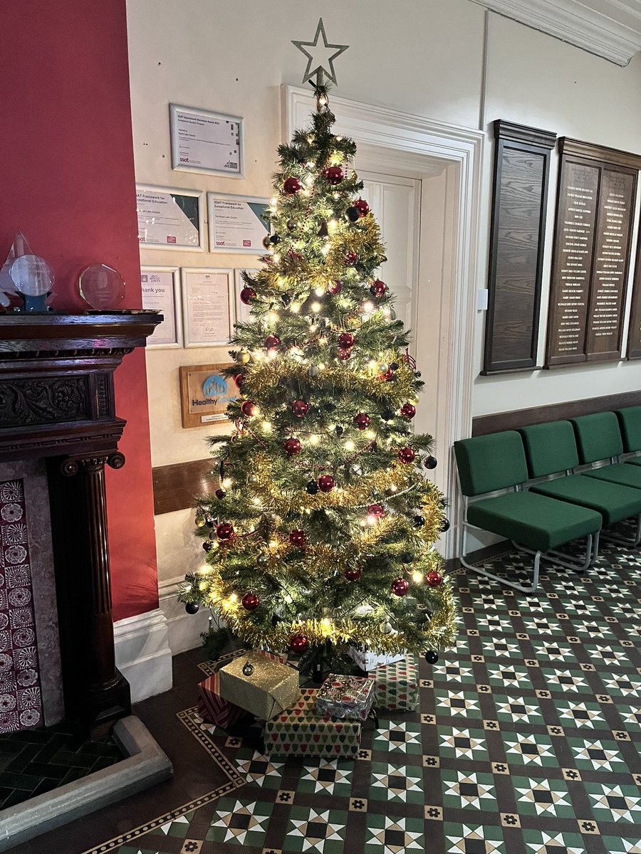 Welcome to the Royal Latin School - Headteacher's Welcome - Royal Latin ...