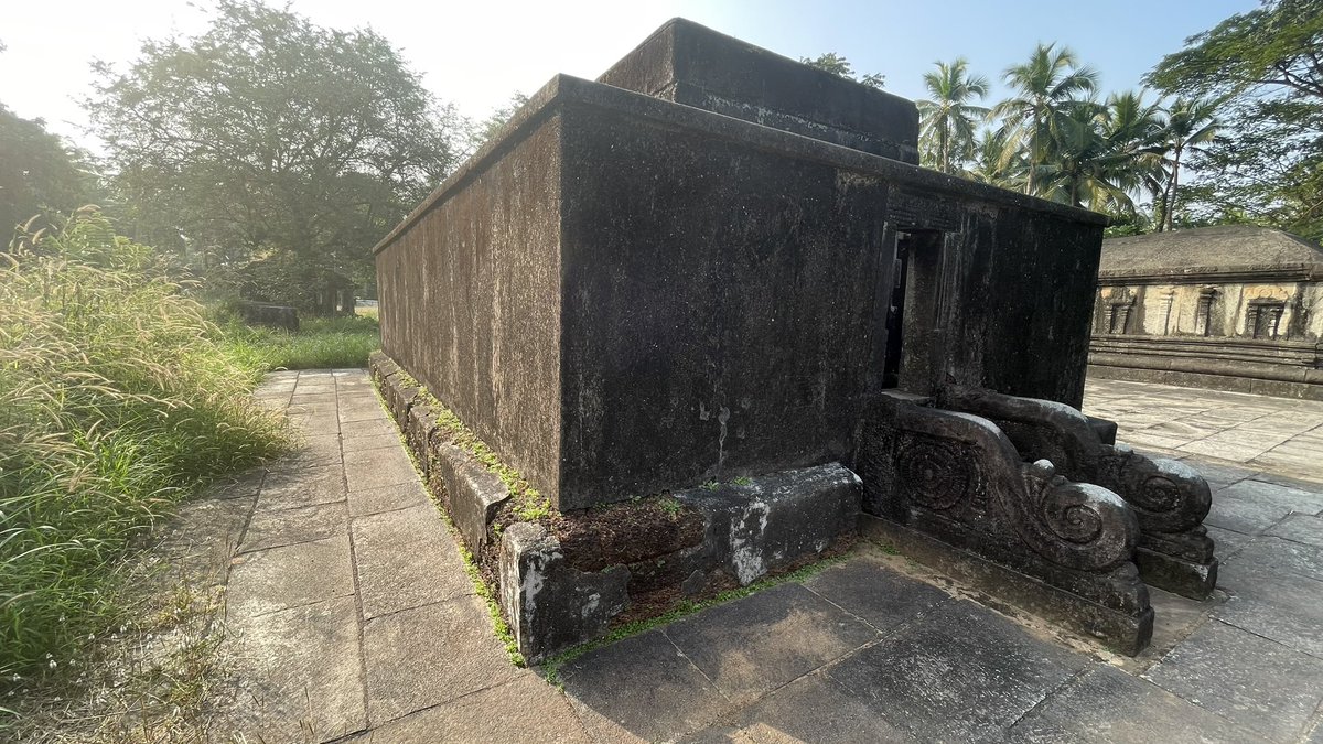 A thread on some temple visits from a over month ago around Karavali ...