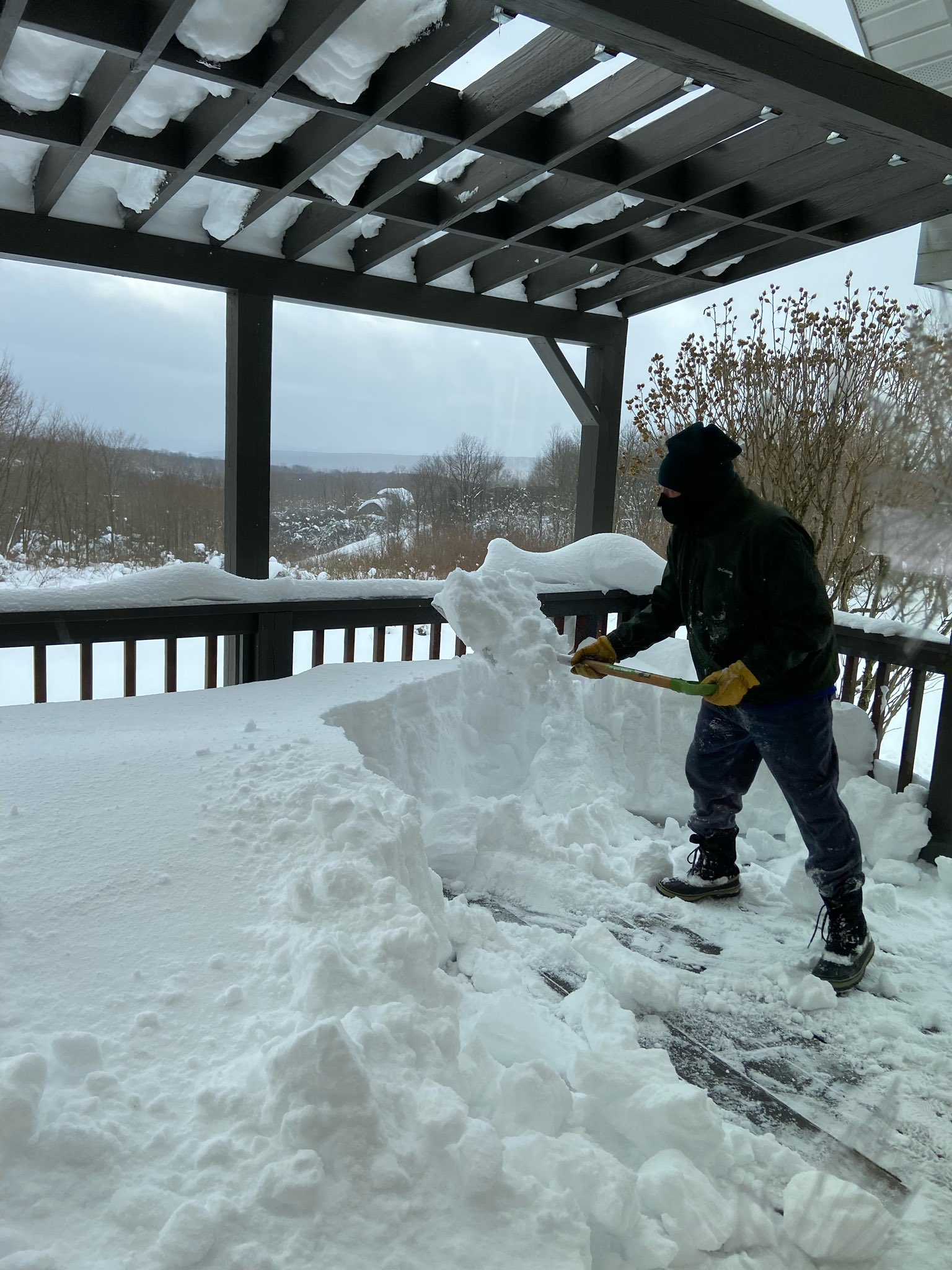 Lake Effect Memes CRAZY Bomb Cyclone: Arctic Cold, Heavy Rain And Lake