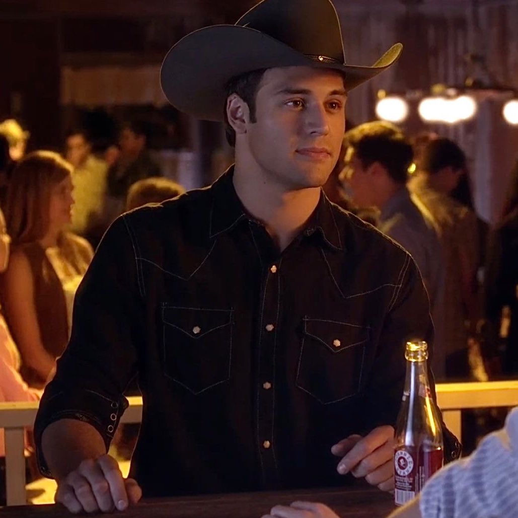 Ryan Guzman Pretty Little Liars Cowboy