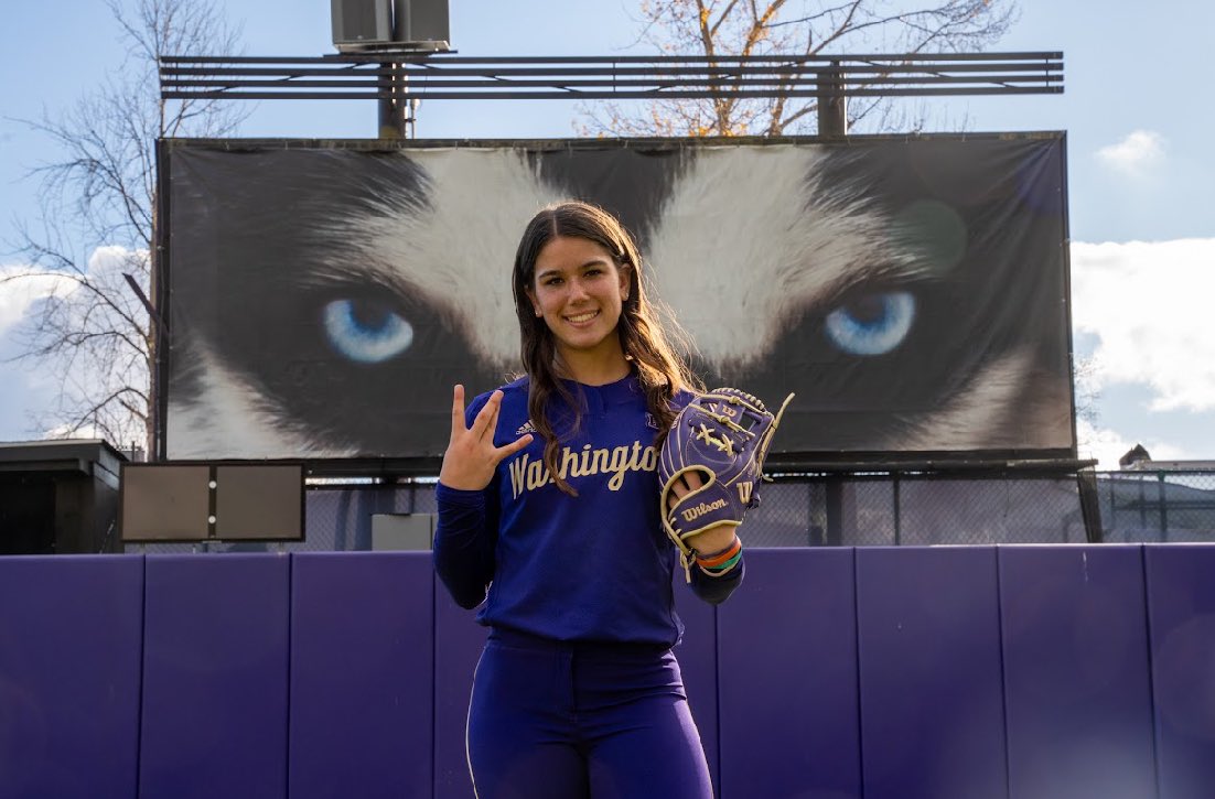 See you again soon Seattle 🔜 @UWSoftball