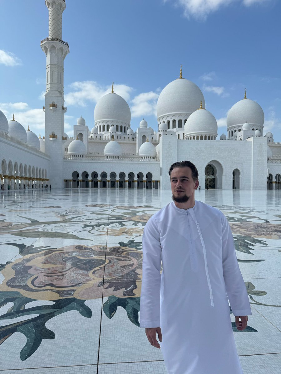 Thom J. Défilet (ريّان) (@thomdefilet) / Posts / X
