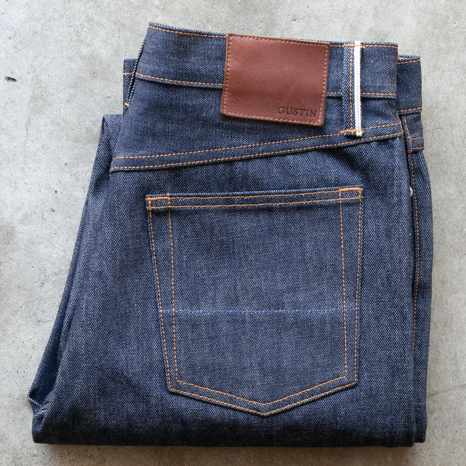 Here are some jeans that you can wear while playing chess. 🧵 https://t ...