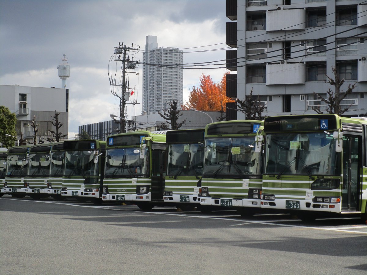 広電バス広島南営業所西白島車庫 66752 広島200か1683 CNGノンステップバス ピットイン 96653 広島200か300 廃車 ...