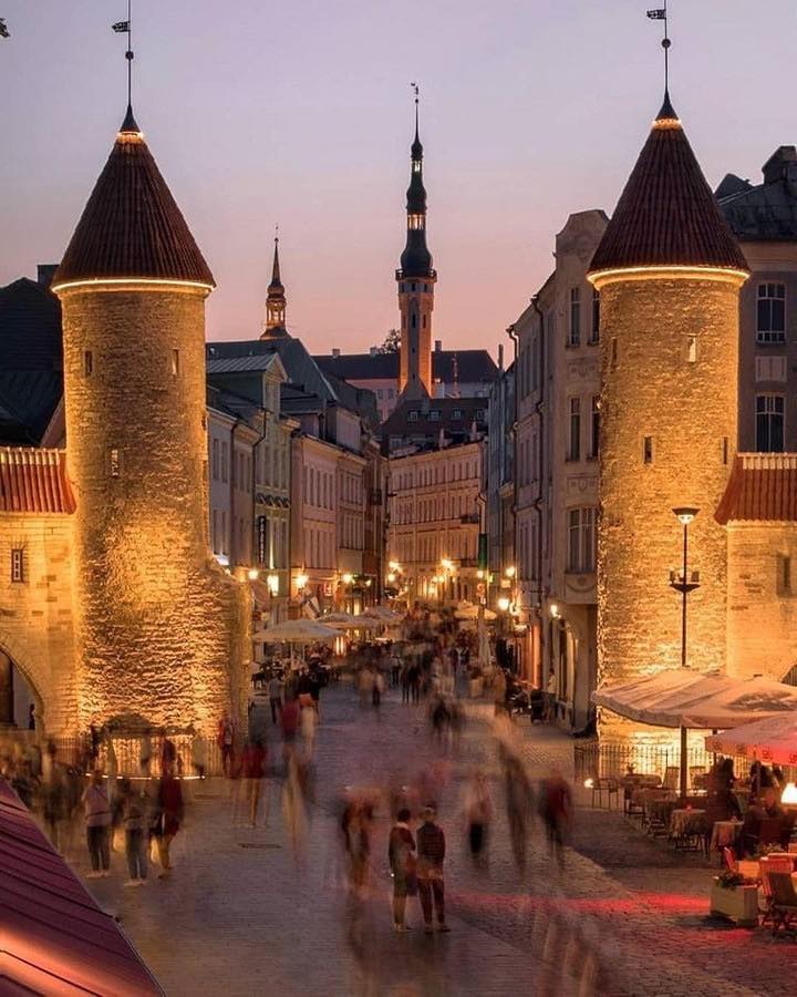 The most beautiful medieval cities on Earth 🧵 1. Siena, Italy - Thread ...