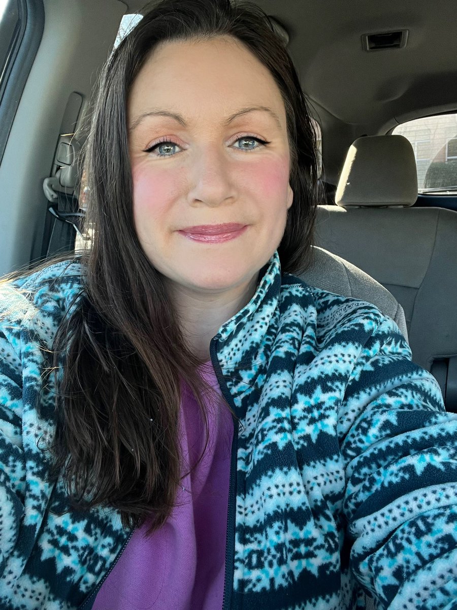 Stephanie Gregory's Instagram, Twitter & Facebook on IDCrawl