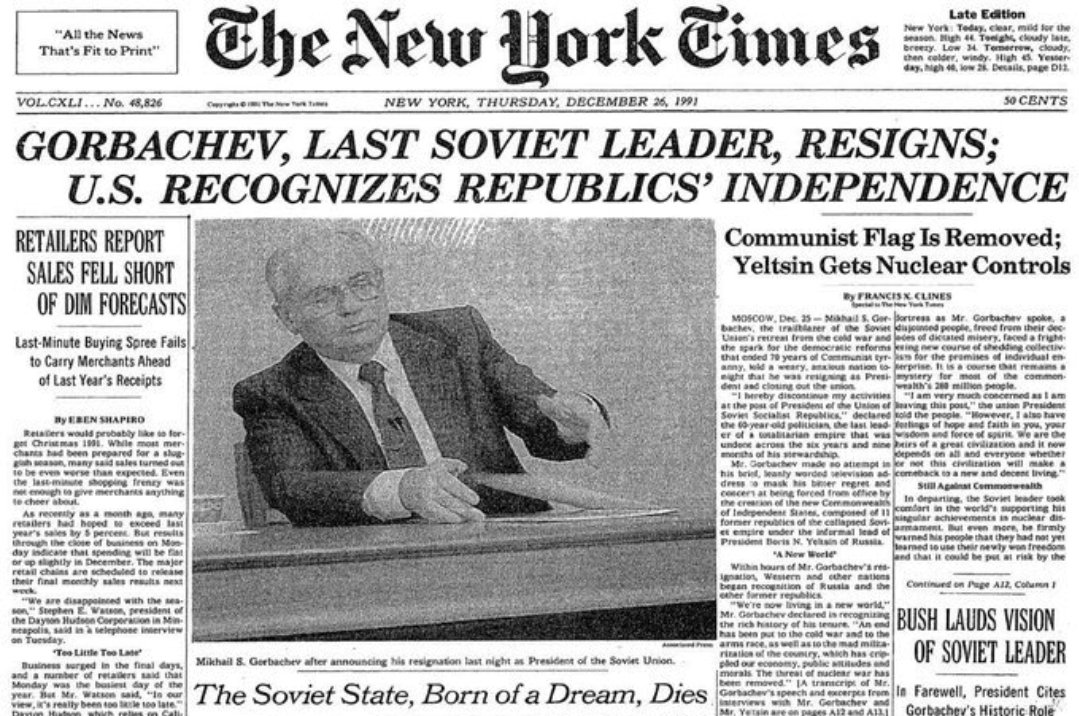 33 Years Since the Soviet Union's Dissolution: Flag Lowered Over ...