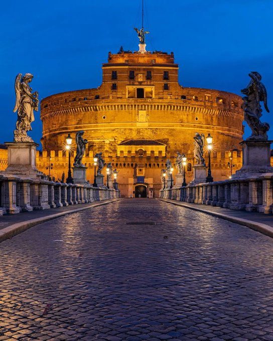 The world's most famous mausoleums are monuments to love, power, and ...