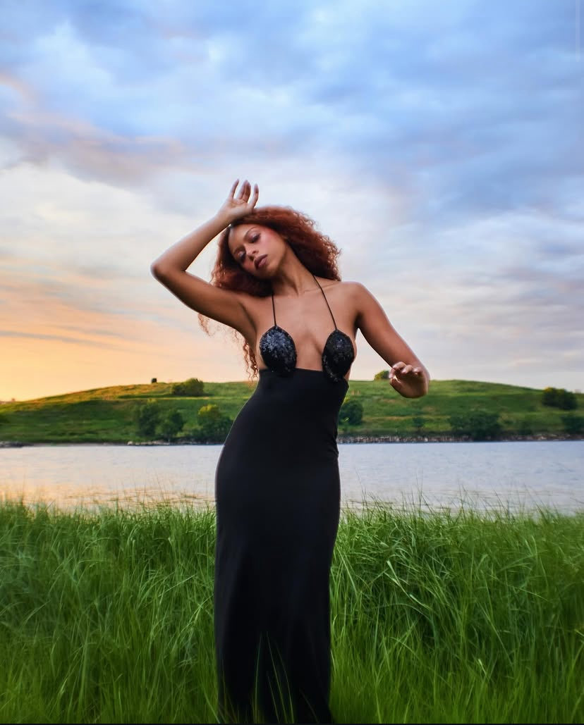 A thread of my styling this year for Ravyn Lenae ♡ - Thread from sakinah bashir @sakinahbashir ...