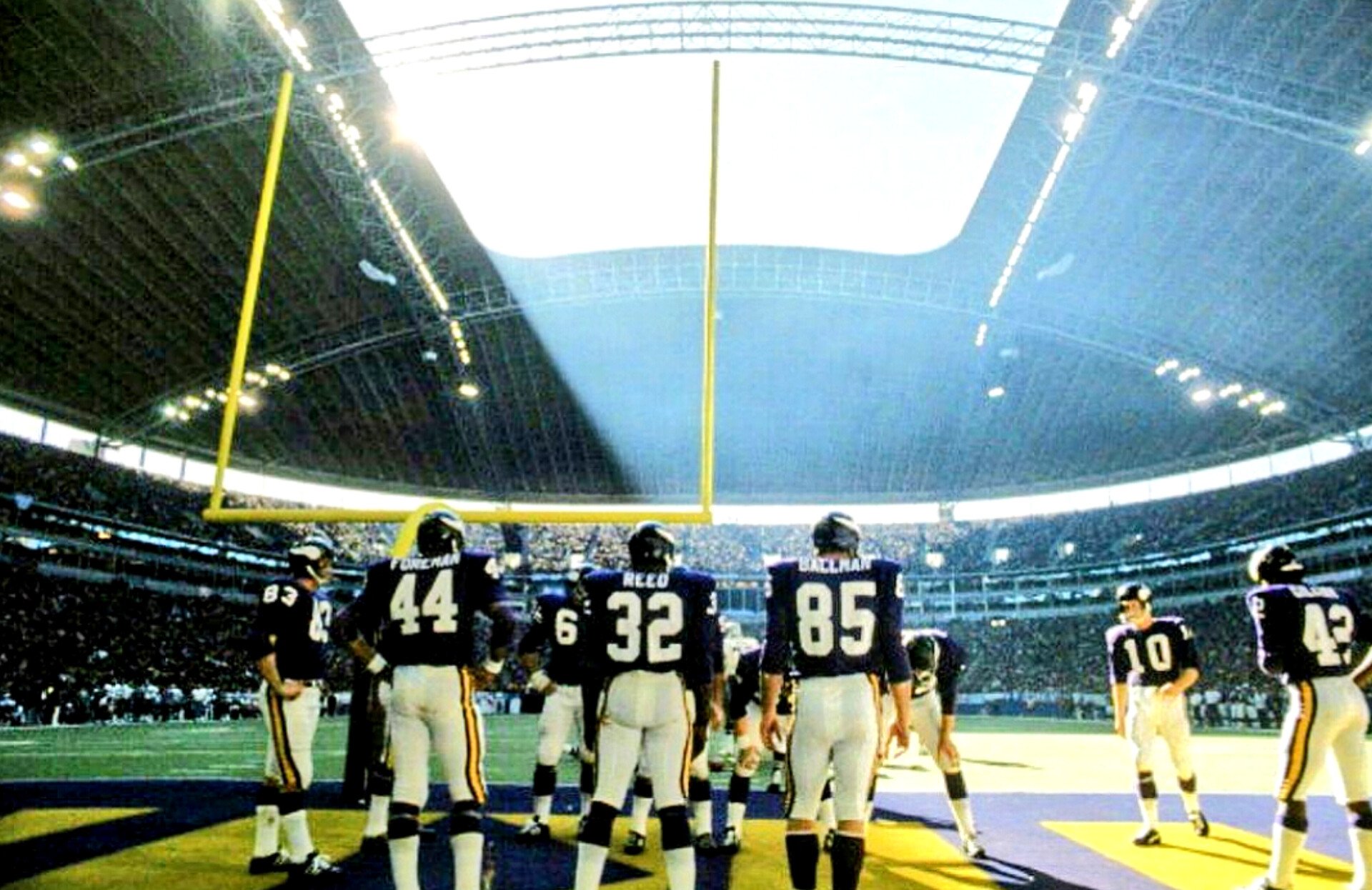 Viking Vs. Cowboys 1973 1973 Press Photo Craig Morton And Calvin Hill,