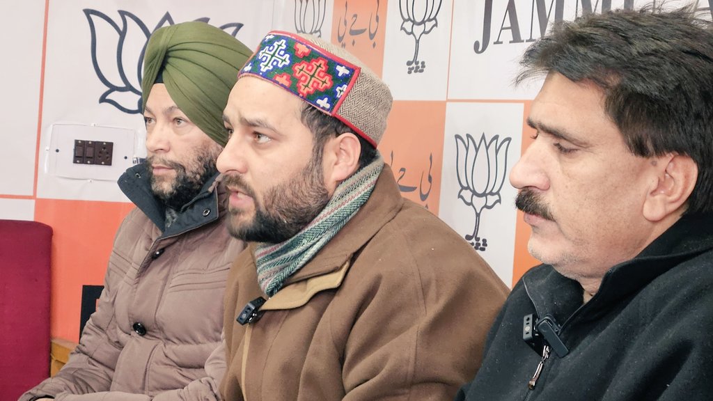 Salinder Singh's Instagram, Twitter & Facebook on IDCrawl